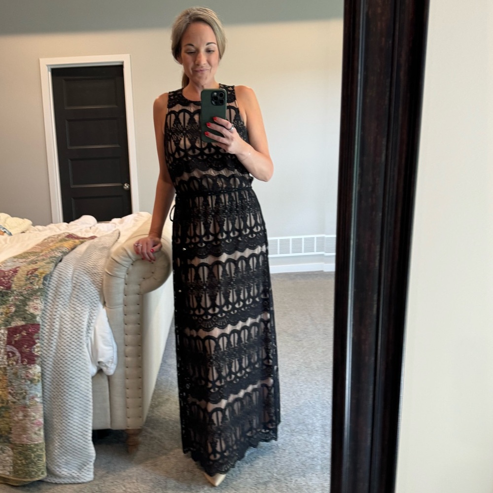 Jessica Howard Black And Nude Lace Sleeveless Long Dr… - Gem